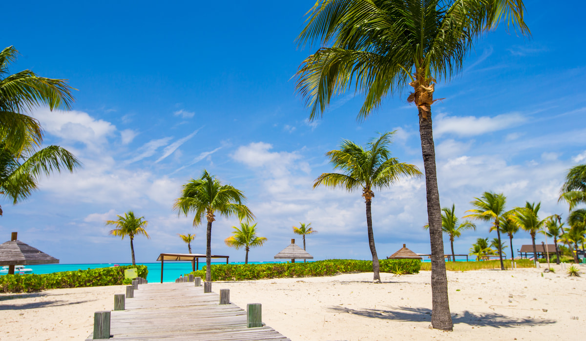 11 Best Islands to Visit in June - Cabana Breezes